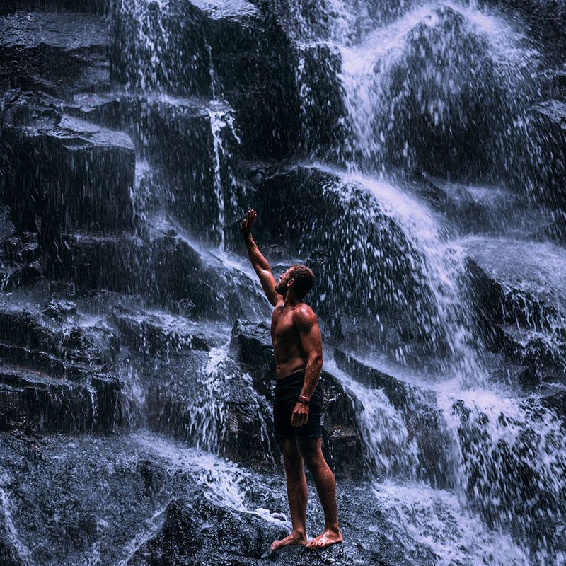 The Japanese Practice of Misogi: How to Challenge Yourself and ...