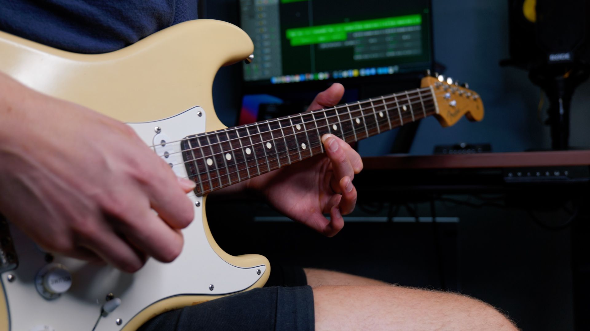 Simple Steps to Record Guitar and Get a Professional Tone (Straight ...