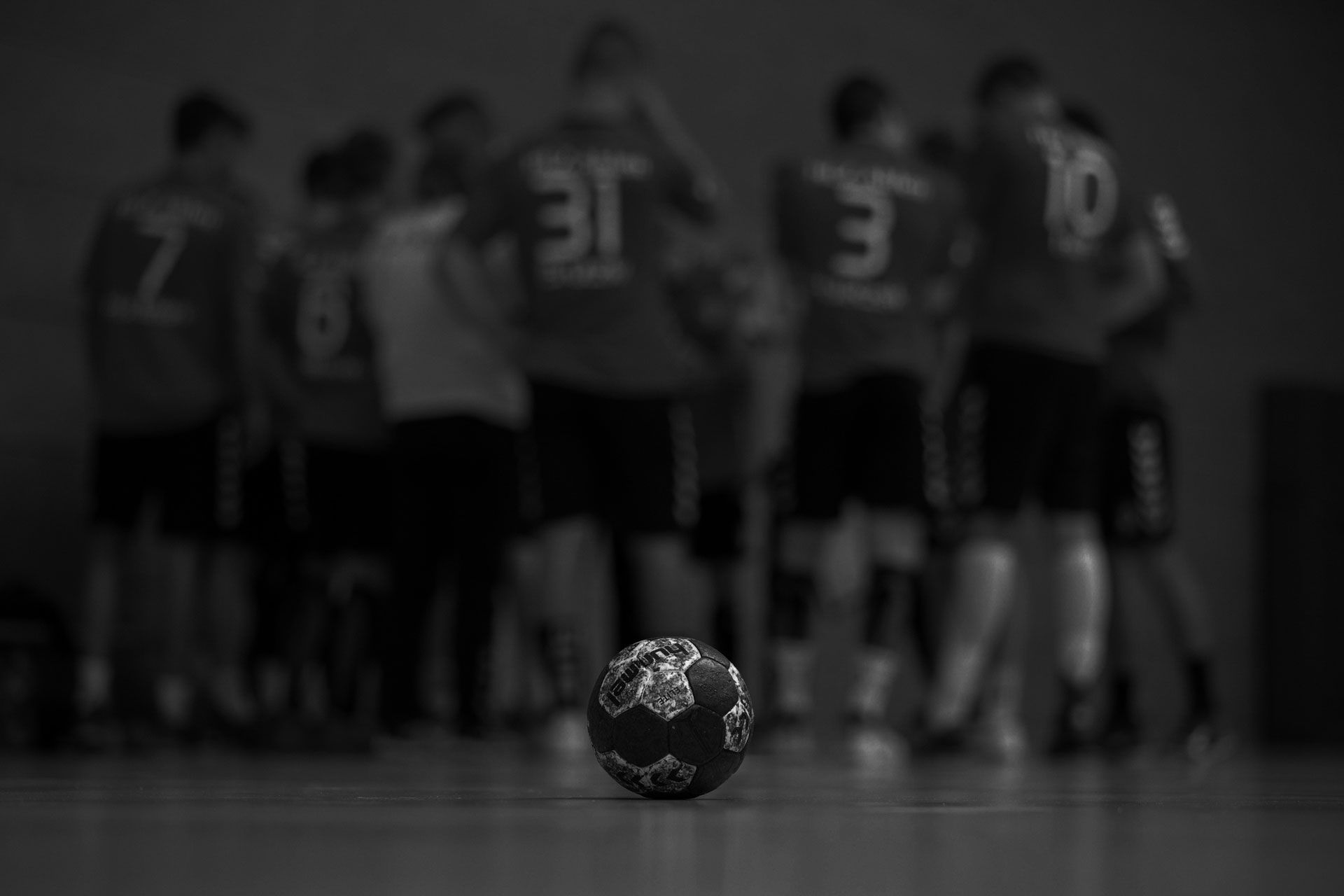 Das Handball Spielfeld - Maße und Materialien