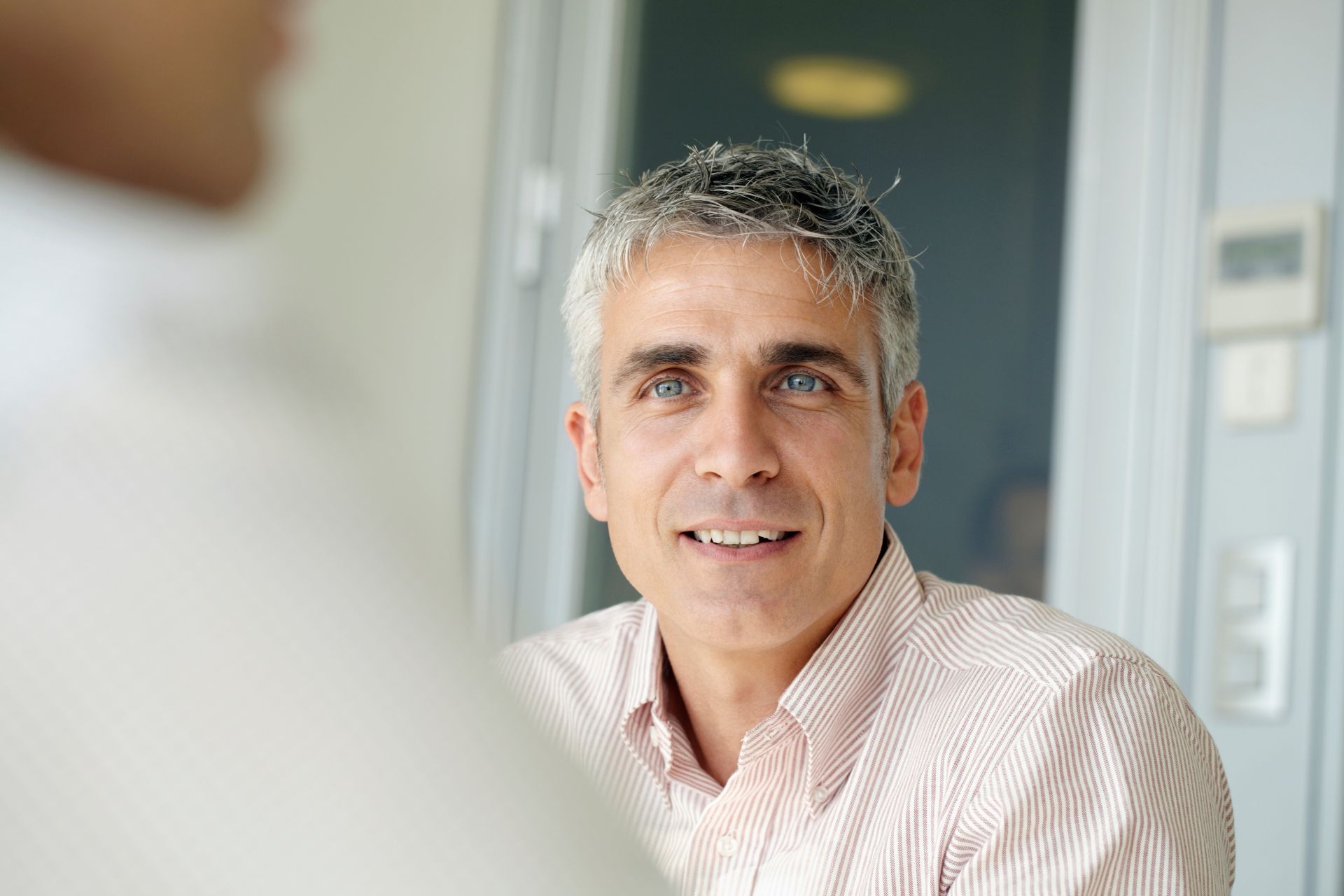 Consultative Selling Foundations: Building Trust & Navigating B2B Sales