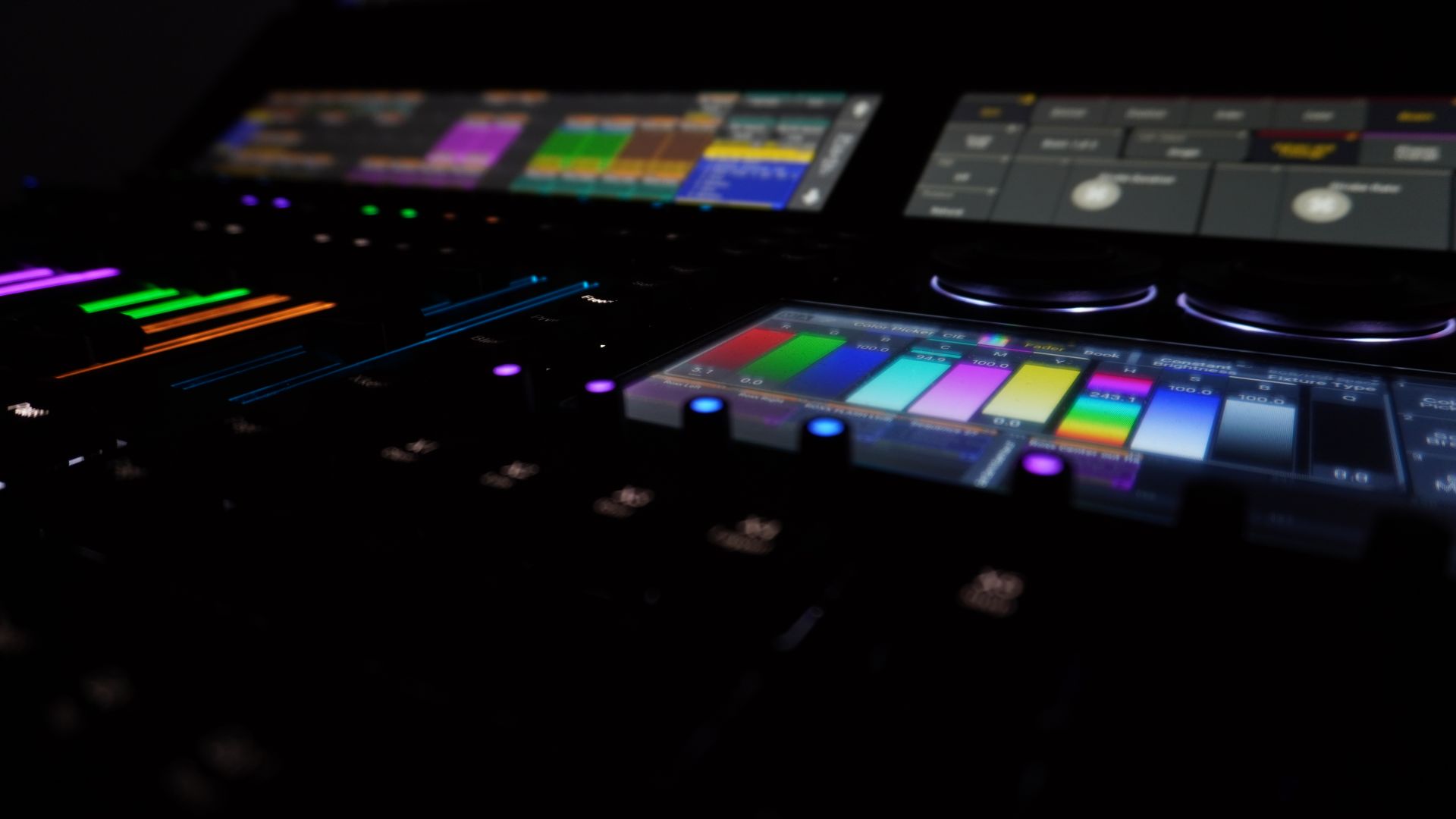 DMX and GrandMA3 Bundle