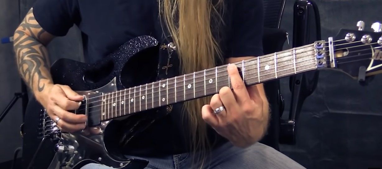 Learn To Solo In 5 Minutes - 6 Note Soloing Technique