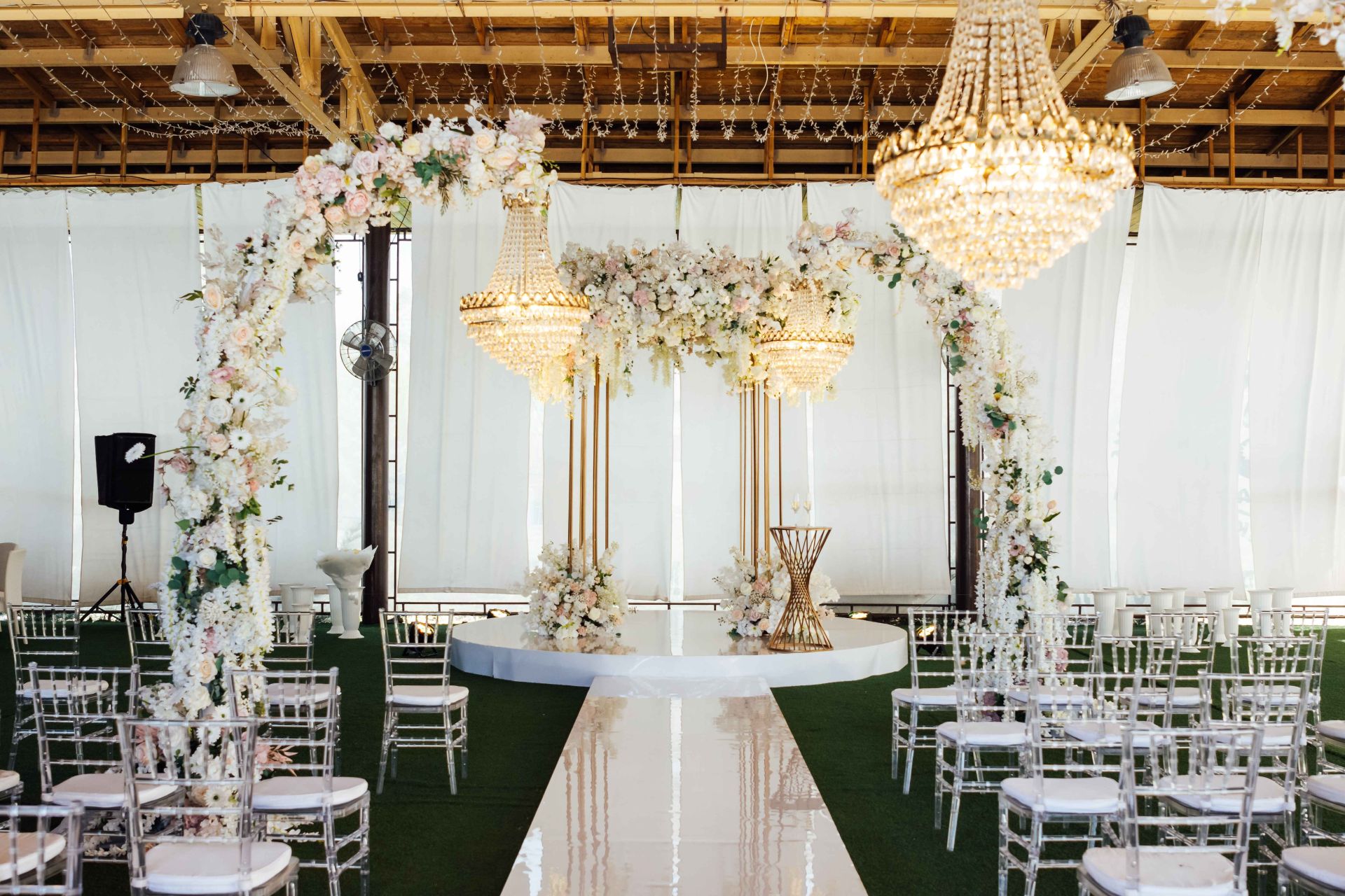 Understanding Finances When Running Your Own Event Decorating Business