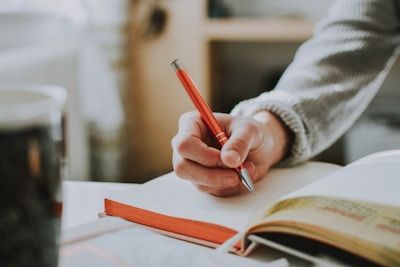 IELTS Writing Task 1: Grafik ve Tablo Yorumlama Örnekleri