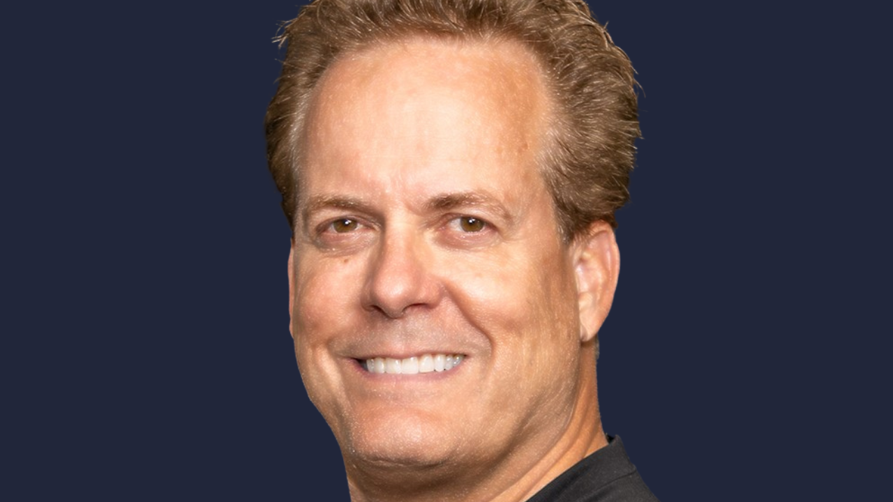 Bruce McFarlane, DMD, BScD, MClD, FRCD(C), DipABO Bruce McFarlane, DMD, BScD, MClD, FRCD(C), DipABO