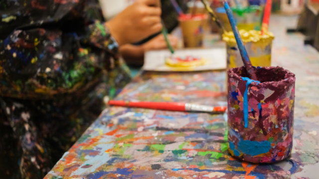 1-181 Exploring Colour in the Early Years Visual Arts Curriculum