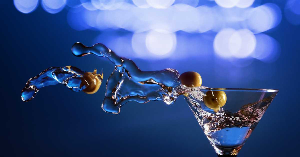 Martini: เครื่องดื่มค็อกเทลที่ได้รับความนิยมมากที่สุดในโลก | IkonClass