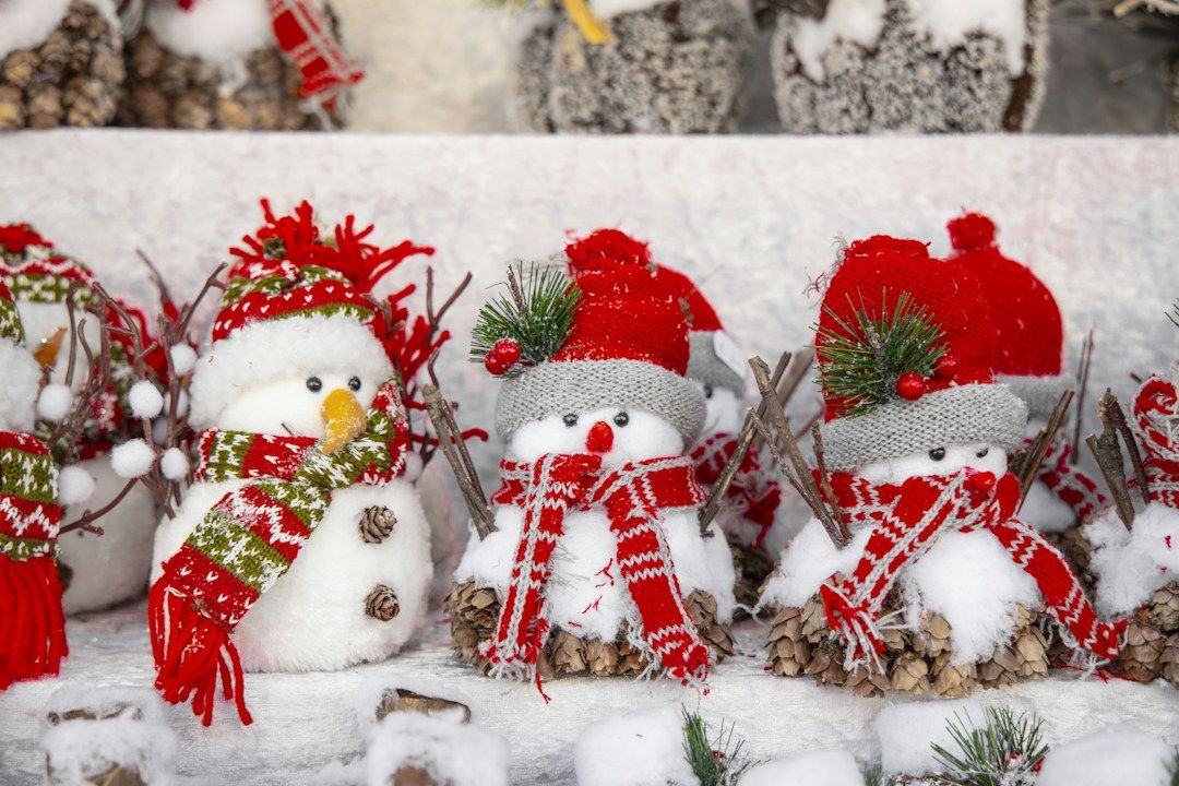 7 Steps to Craft Your Own Festive Tale with Illustrations