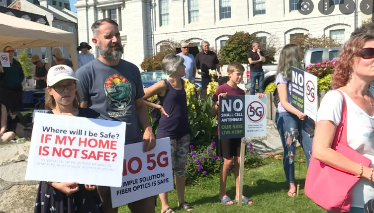 BEHAVIOUR DETECTION IN CROWDS